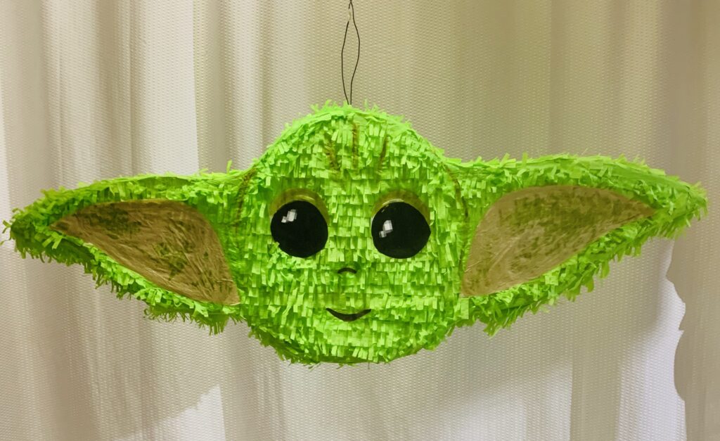 Star Wars Baby Yoda 2D BY 02-199 – Party Piñatas Houston